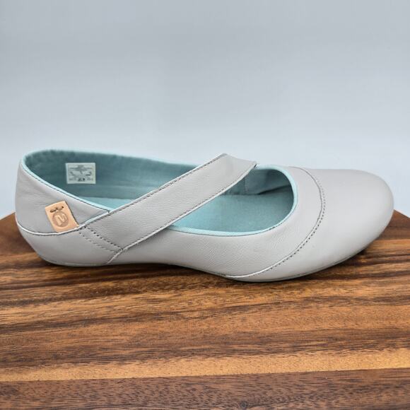 Merrell | Shoes | Merrell Ballet Flats Womens 75 M Paloma Gray Leather ...